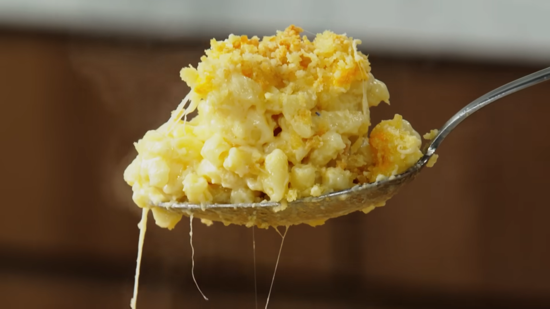 How to Make the Ultimate Mac and Cheese – Classic vs. Gourmet Versions - Kelly To Eat