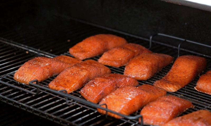 6 Best Fish For Grilling - Salmon, Tuna, Swordfish, Mahi Mahi, And More ...